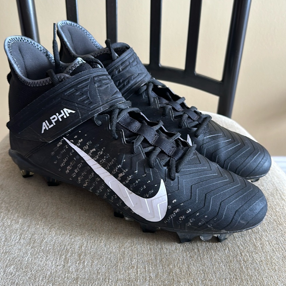 Nike Men’s Alpha Menace Pro 2 Football Cleats Sz 12 - Gem